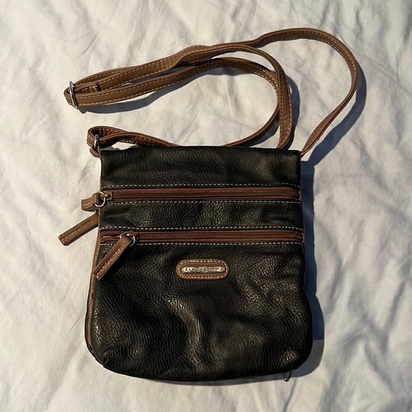 Laura Scott | Bags | Laura Scott Mulit Zipper Crossbody Bag | Poshmark